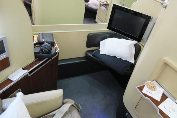 Flight Review: Qantas First Class QF1 A380 | Qantas Flights
